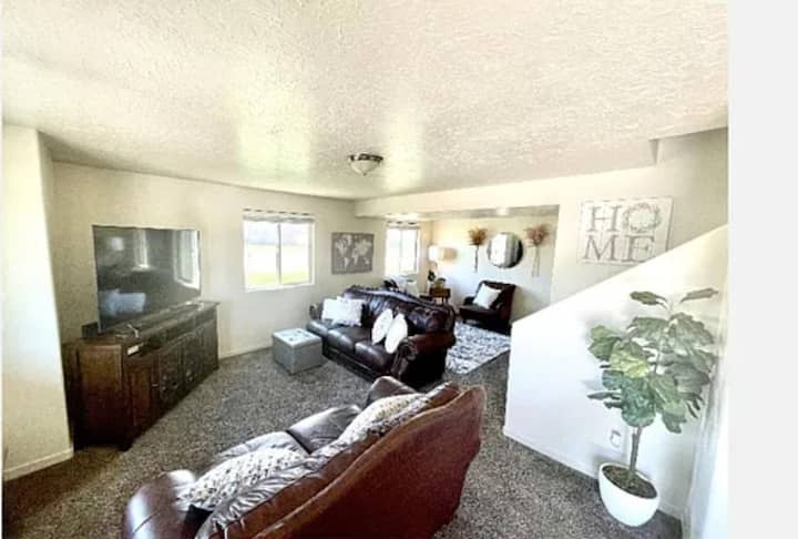 Cozy Bones Townhome - Steinaker State Park, Vernal