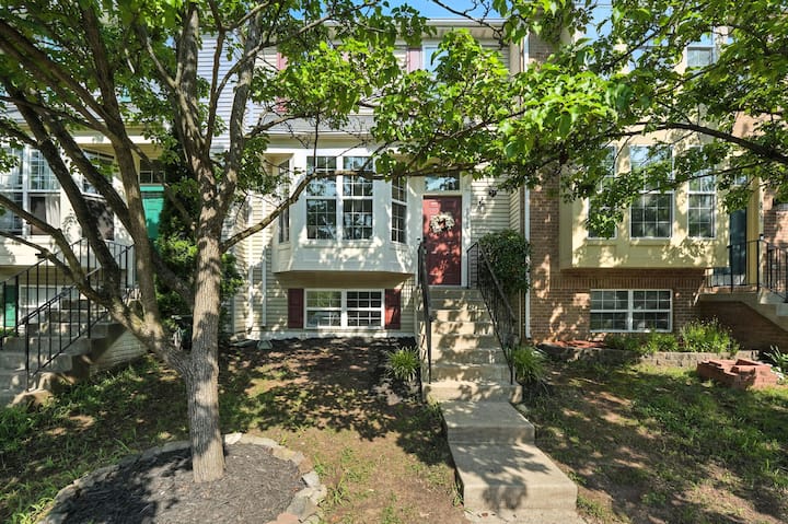 Furnished Home | 3+ Month Stay | Manassas - Manassas, VA