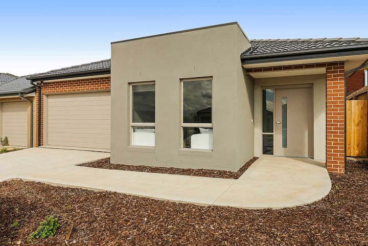 Cozy Family Home In Darley W Everything You Need! - Melton