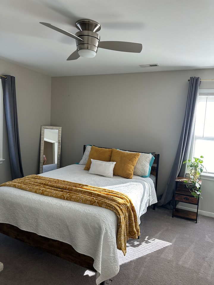 The Lovely House - Richmond, VA