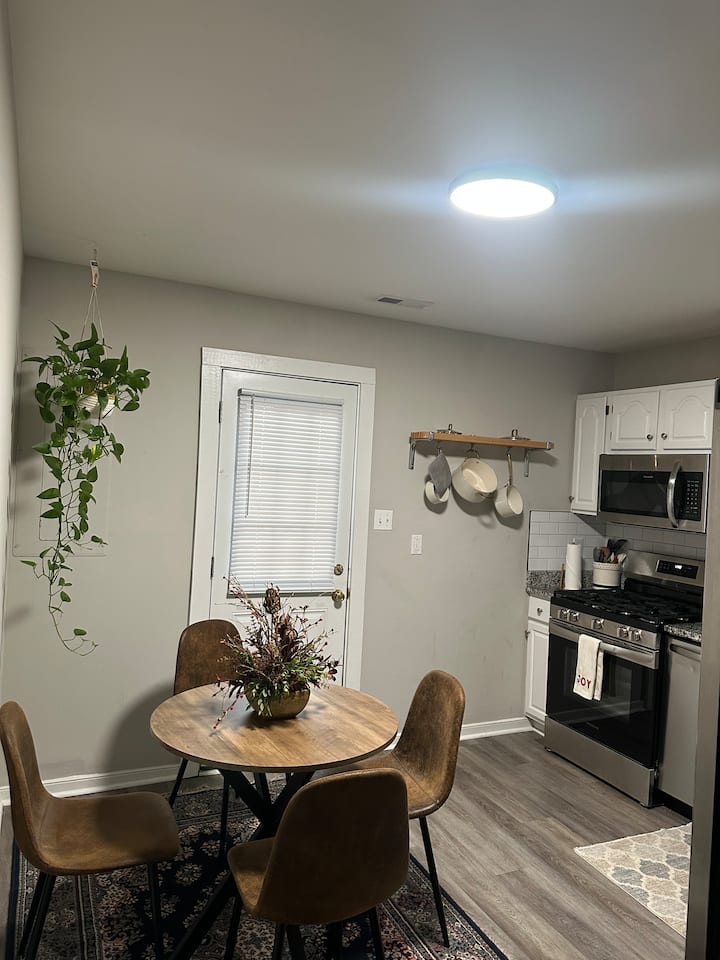 The Lovely House - Chesterfield, VA