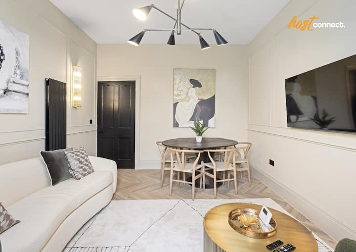 3br Home Under The Castle | Sleeps 6 - Edinburgh