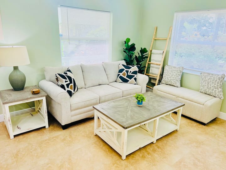 Coastal 2br Safety Harbor House - Safety Harbor, FL