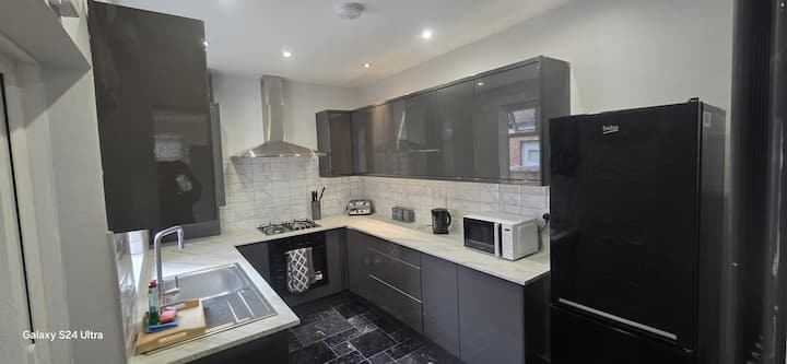Big 4 Bedder - South Manchester - Stockport