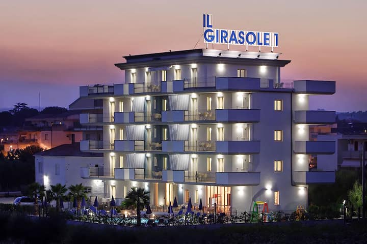 Residence Il Girasole Tipod Bilocale 4 Posti Letto - Alba Adriatica