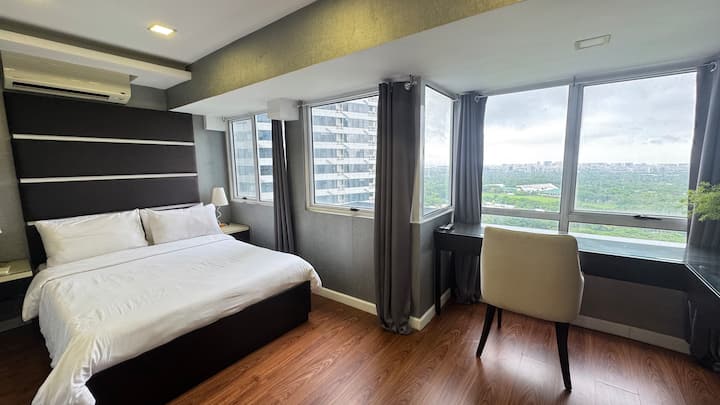 New Listing! Homey 2 Bedroom In Bgc Near High St - Taguig