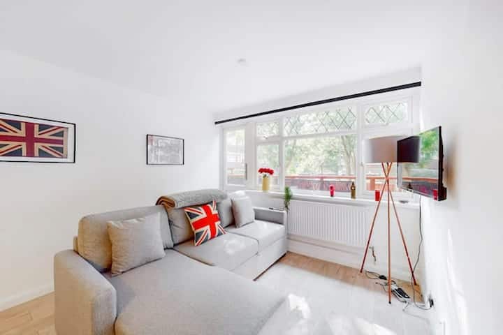Modern 4br Kings Cross | Patio + Balcony - London