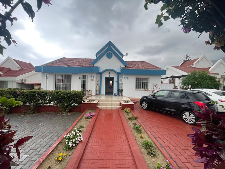 4 Odalı Müstakil Geniş Villa - Kyrenia