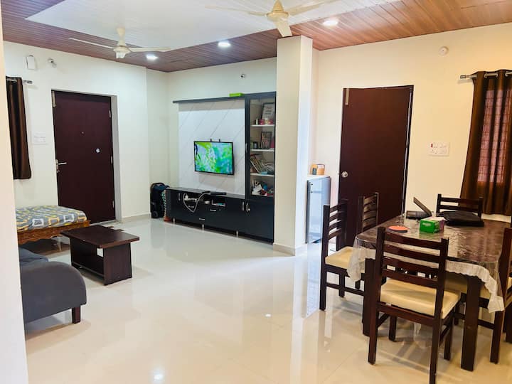 Luxurious Home Stay Near By Metro And Airport! - Hyderabad