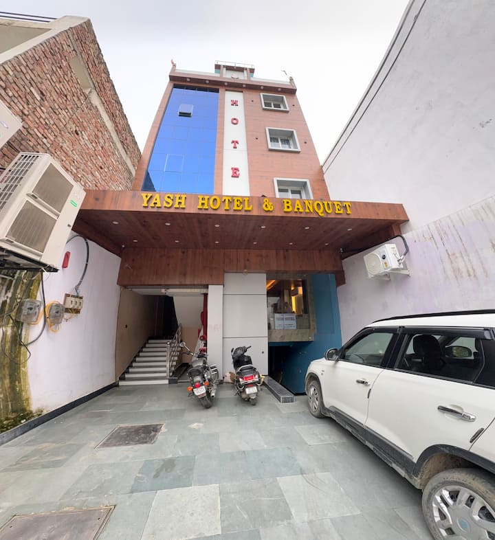 Best Hotel To Stay Near Sangam - Prayagraj