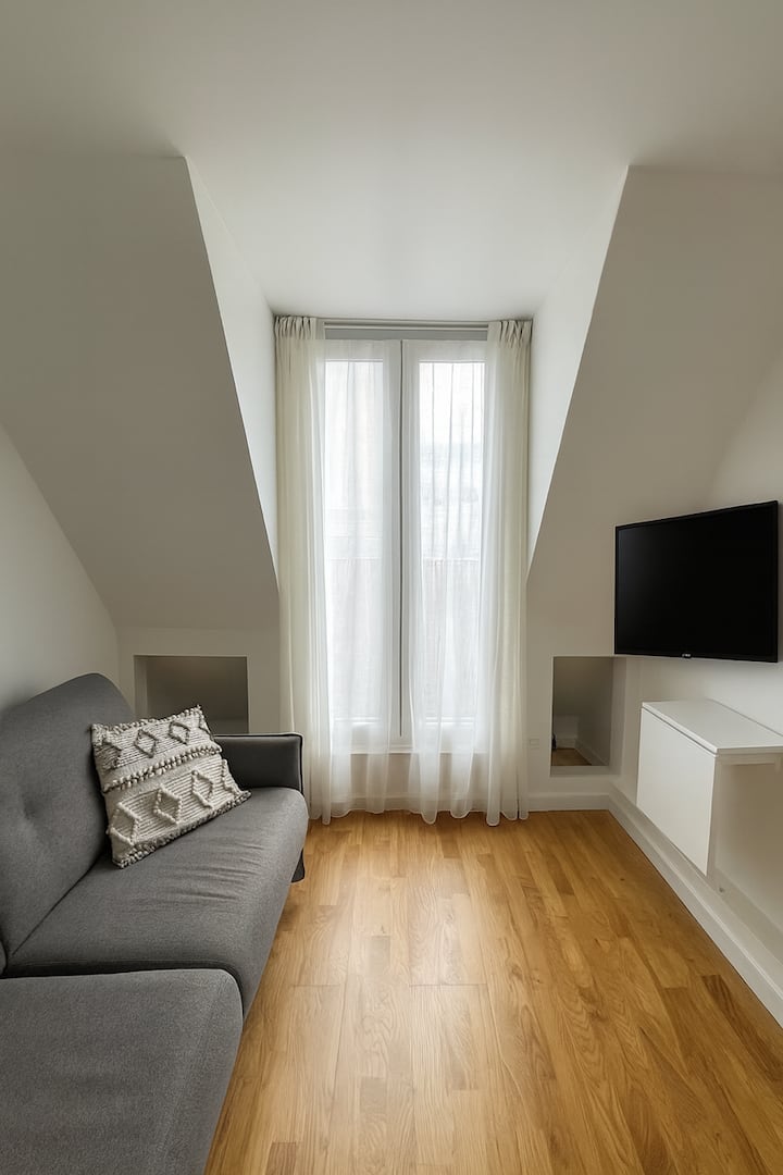 Le Nid Rochechouart, Cocon Sur Les Toits De Paris - Paris