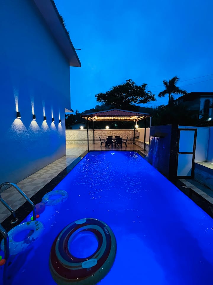 Asmeera Stays 3 Bhk Luxury Mount Villa - Lonavla