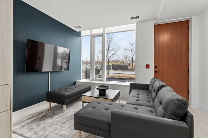 2-storey 3br Townhouse By Distillery District - Toronto