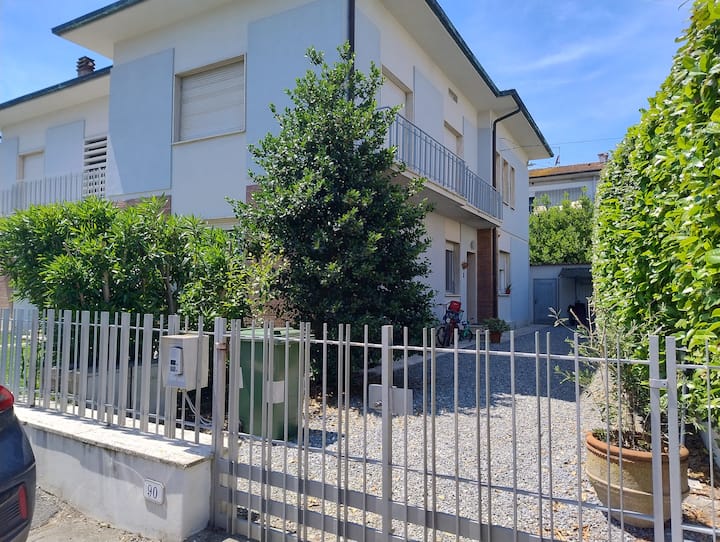 Appartamento A 600 Mt Dalle Mura - Lucca