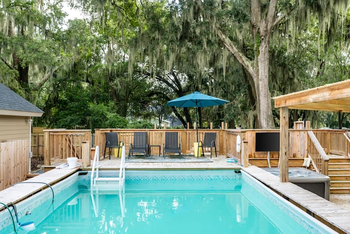 Stylish Family Oasis W/ Pool - Beaufort, SC