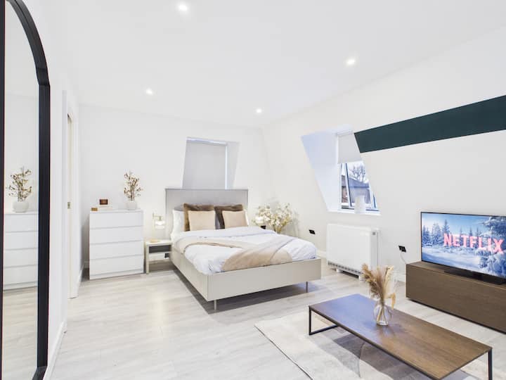 Bright & Modern Flat | Sleeps 4 | Great Location - Harrow
