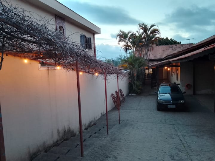 Haja Luz Casa Pousada 3 Em Itaquaquecetuba - Poá