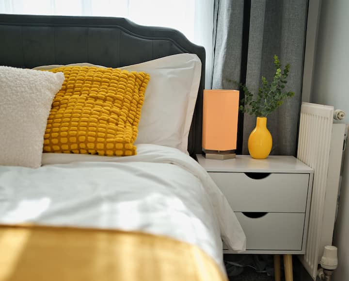 Comfort Lettings - 8 Beds & 2 Free Parking, Garden - Rutland