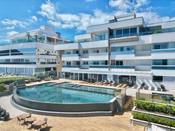 Full 2-bedroom Apartment, Pool! Facing The Sea! - Brazil