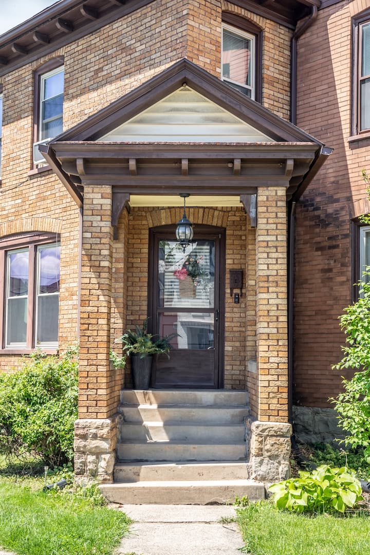 Brick House-pct, Nurses, Mid-term, Cac - Williamsport, PA