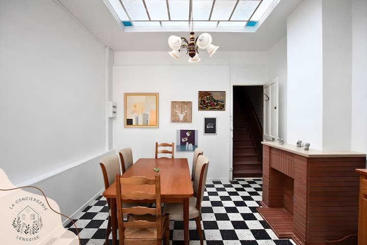 La Brocante  4 Ch,  Centre Lens, Cour, Parking, 8p - ibis Styles Lens Centre Gare