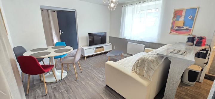 Côté Cour
T2 Extérieur Privé - Lourdes