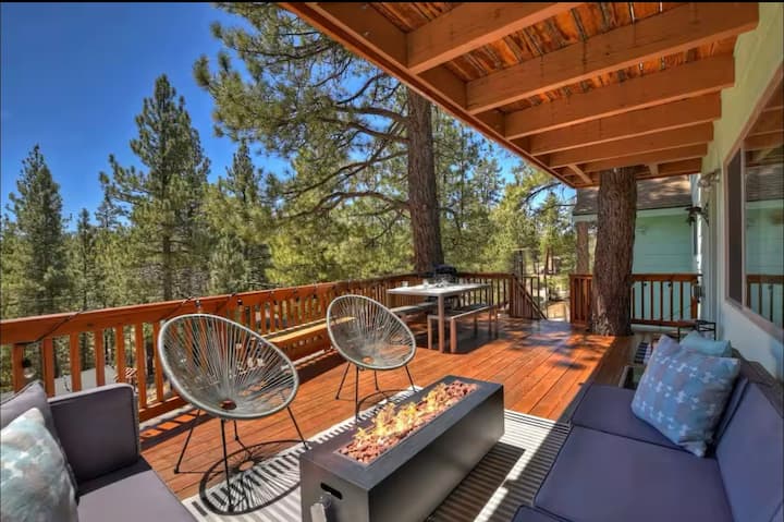 The Pinnacle Cabin At Big Bear Lake! Pet Friendly! - Big Bear Lake, CA