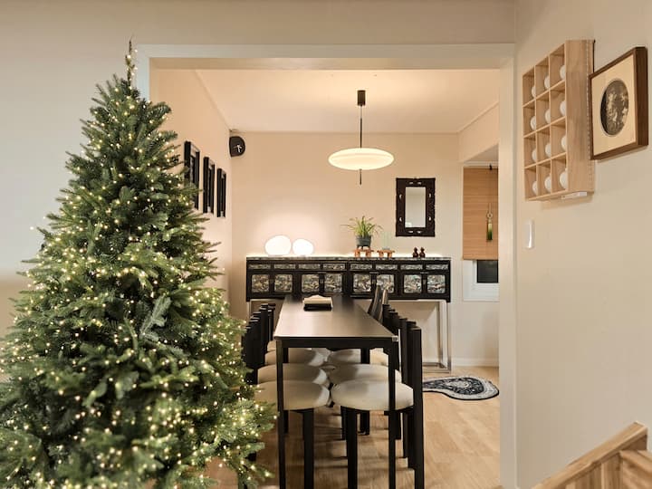 [2인무료이벤트]5r/q6bed/2bath/최대16인/광안리해변도보3분/역세권/평일주차지원 - Busan