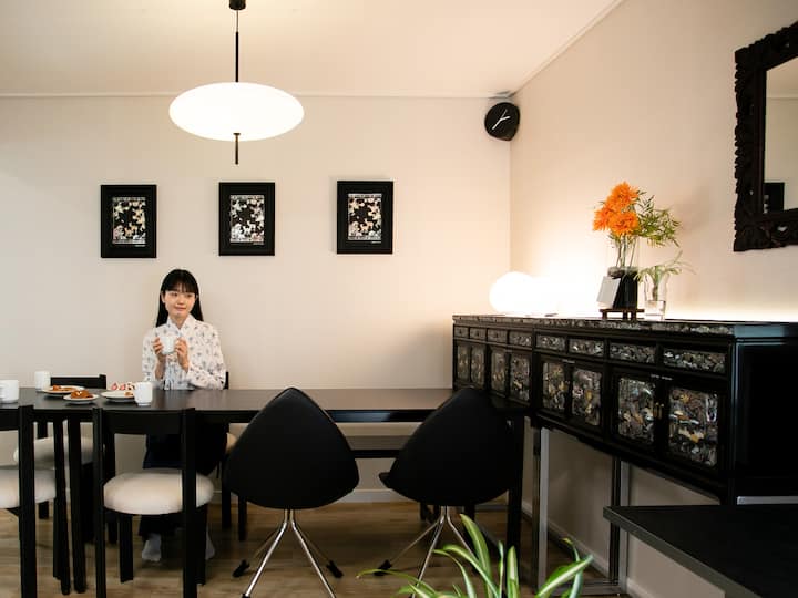 빛나는 자개, 머무는 순간이 작품이 되는 집/ 광안리바닷가 5분/ 4room/ 2bath - Busan