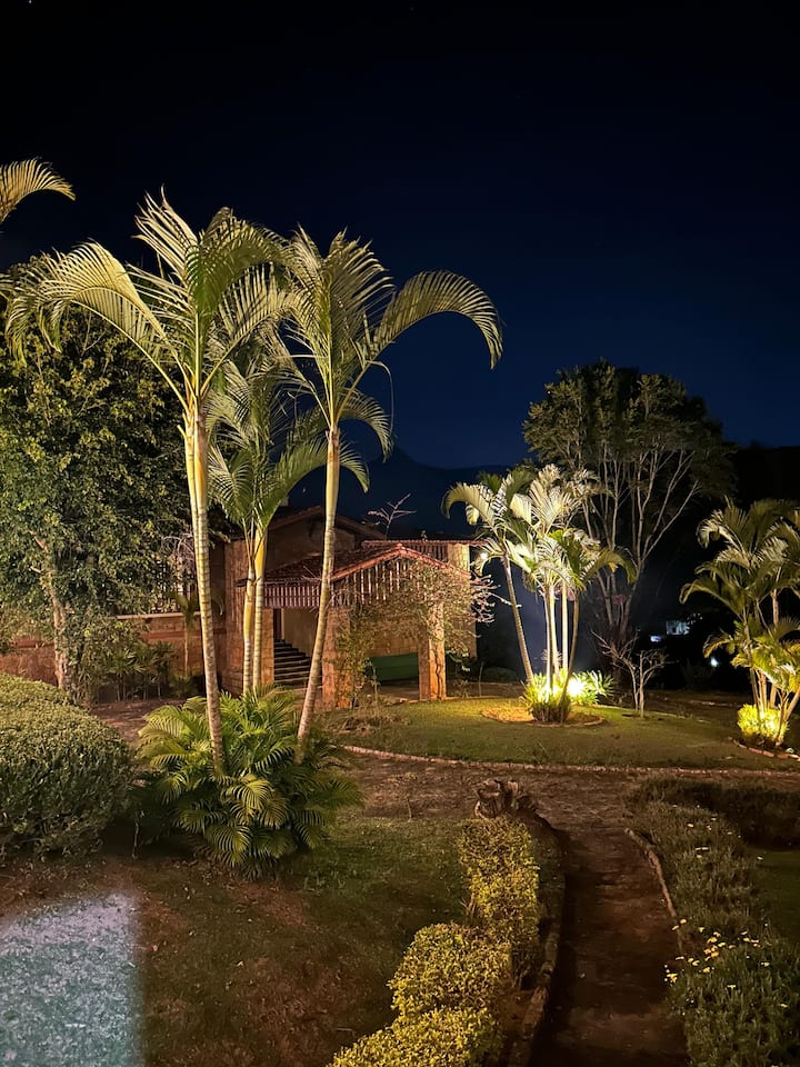 Flat São Judas Condomínio Em Petrópolis C/ Piscina - Petrópolis