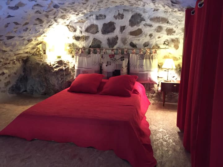 Studio Pour Deux Personnes. - Asco