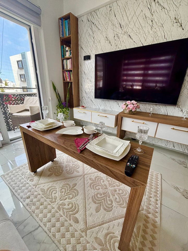 Bellaview  Girne Merkez Lüks 1+1 - Girne