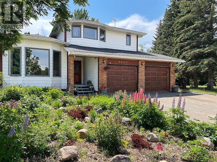 Spacious And Sunny Boho, Plant Filled Oasis - High Prairie