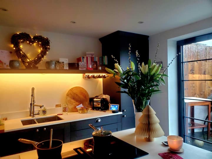 Welcome To The Mews - Barnstaple