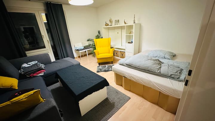 A Room Near University - Darmstadt