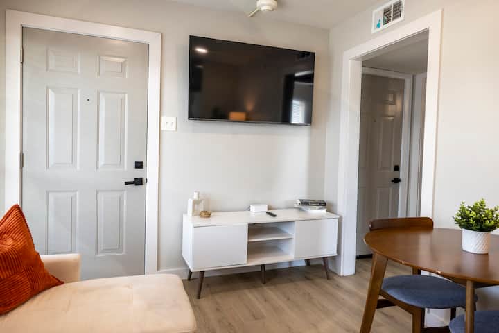 Modern Gated 1br Dt Memphis - Memphis, TN