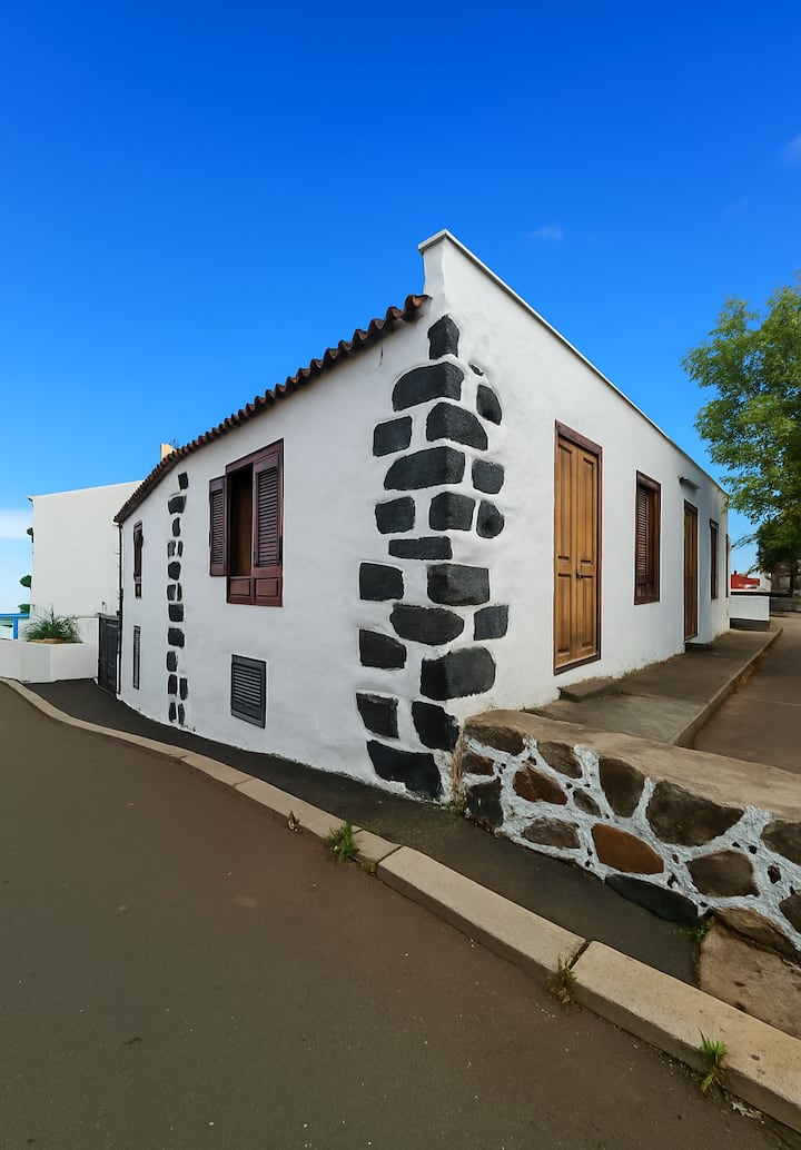 Casa Con Alma Canaria En Los Realejos - Los Realejos