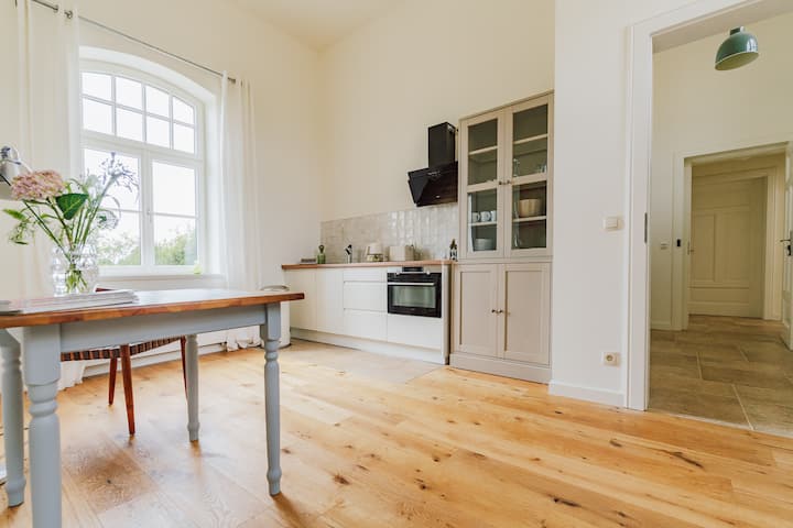 Pferdestall Im Alleehaus | Burg Kriegshoven - Weilerswist