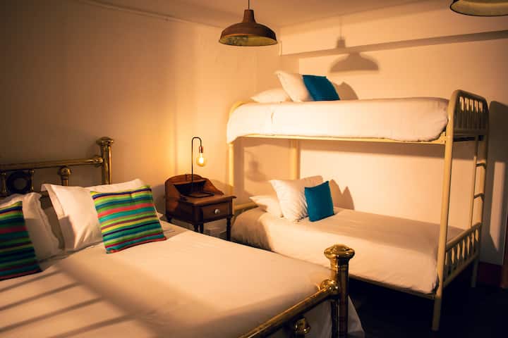 Family Bedroom 4 Pax In Coffee Farm - Salgar