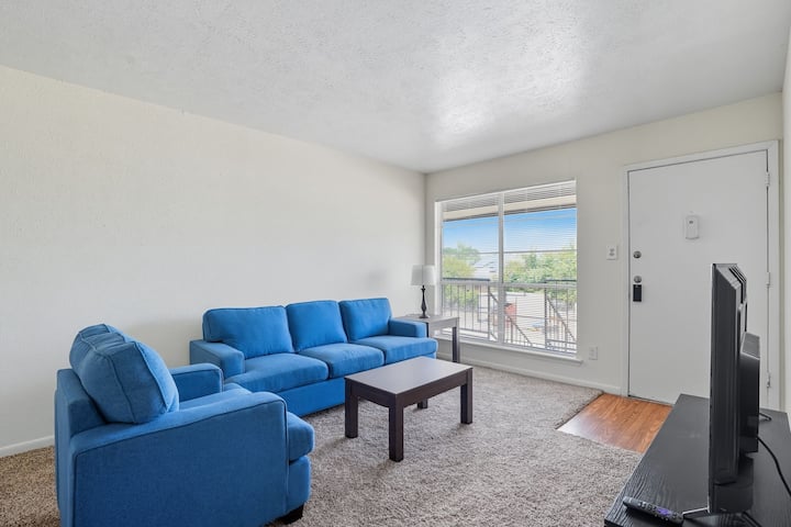 Mod *Pool* Apt Mins To *A&m U & *St Joseph Hosp* - College Station, TX