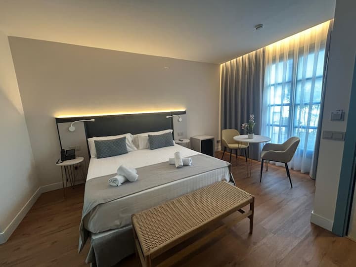 La Brisa Del Mar Hotel | Hab. Doble (Planta Baja) - Estepona