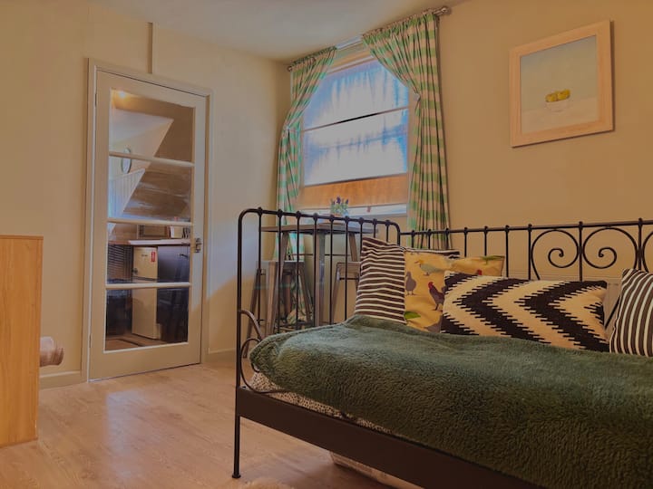 Central Brecon Apartment - Brecon
