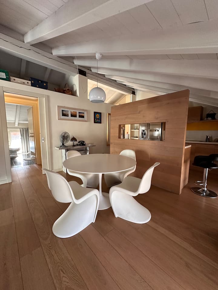 Shangri-la: Mansarda Due Camere Da Letto - Brescia