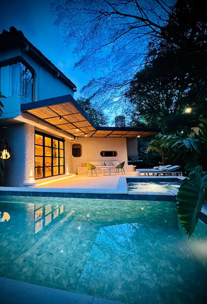 Macondo House/pool/poblado/wifi/ac/jacuzzi - Guarne