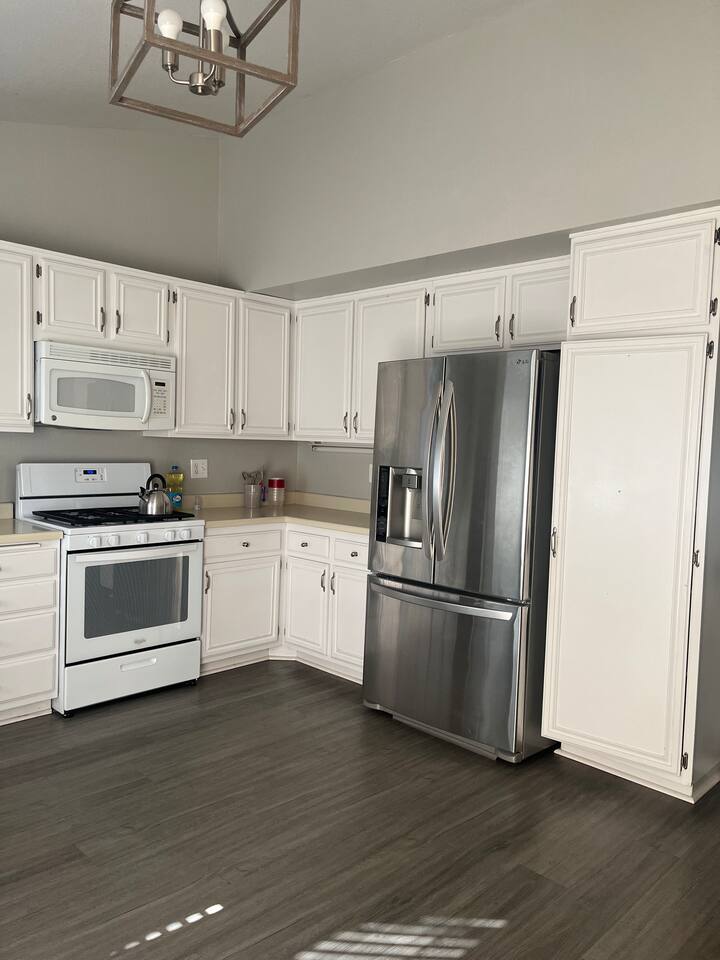 Charming Hemet Hideaway - Hemet, CA
