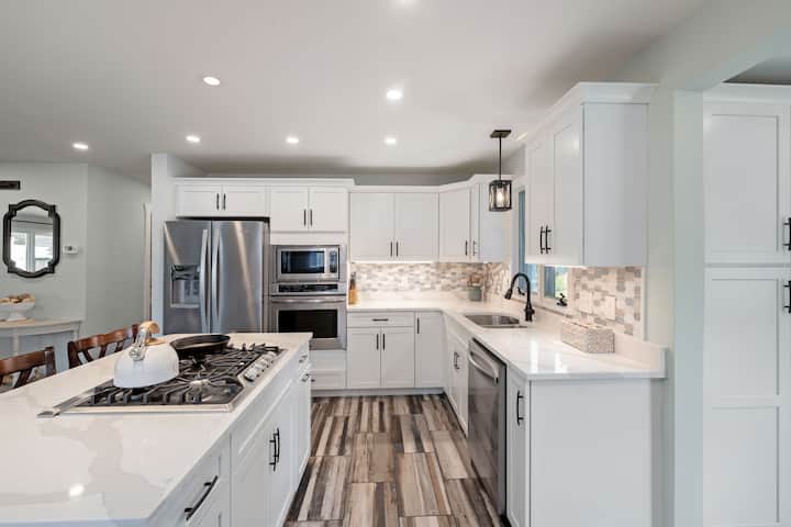 Amazing Updated Ranch Minutes To The Beach! - Westerly, RI
