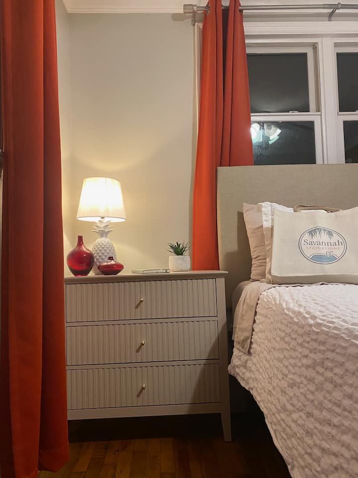 Unit D - The Hourglass Inn - Savannah, GA