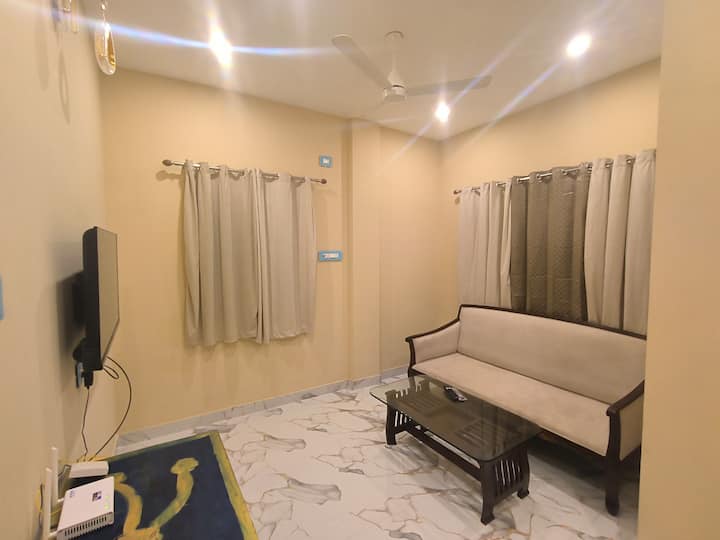 Entire House Behind World Trade Centre Perungudi - Chennai