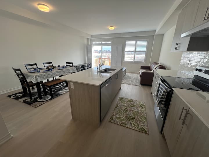 The Serene Stay – Lindsay - Lindsay