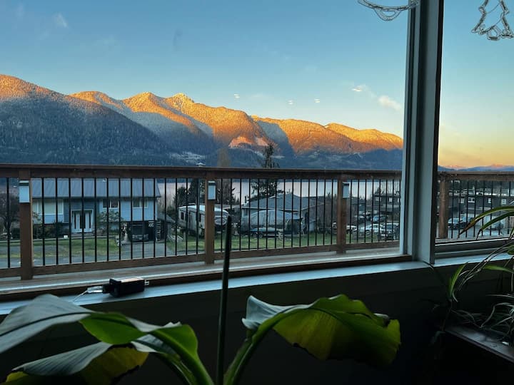 Entire House With An Ocean View In Port Alice - Vancouver Island